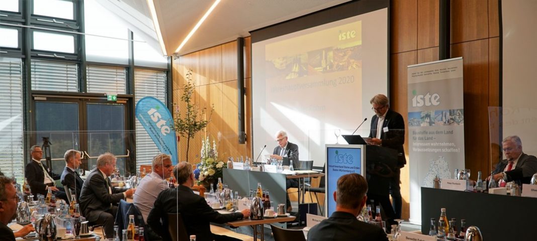 BW-Umweltminister Untersteller sieht Mantelverordnung auf der ...